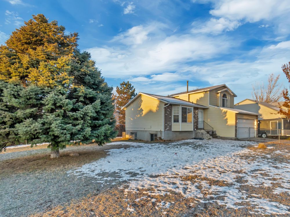 Incredible Tri-Level Located in Woodview Estates Ready for New Owners ...